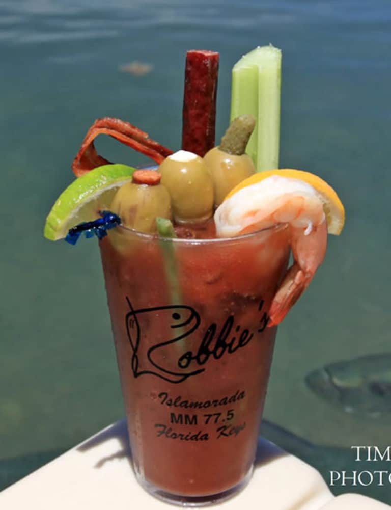 Hungry Tarpon Restaurant - Best Meal By The Sea | Robbie's