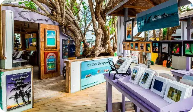 Best Open-Air Shopping in Islamorada | Robbie's